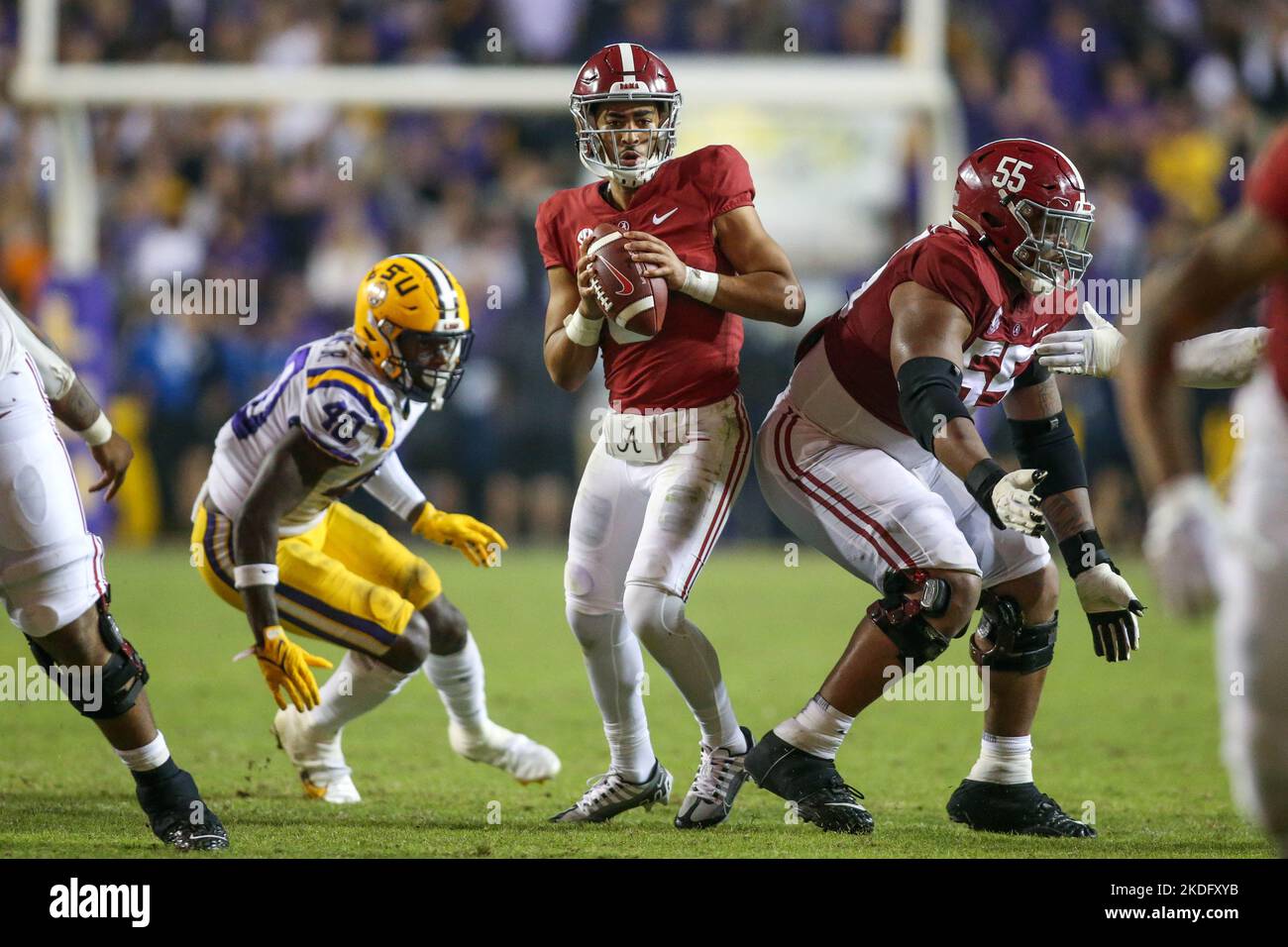 November 5, 2022: Alabama quarterback Bryce Young (9) steps up in the ...