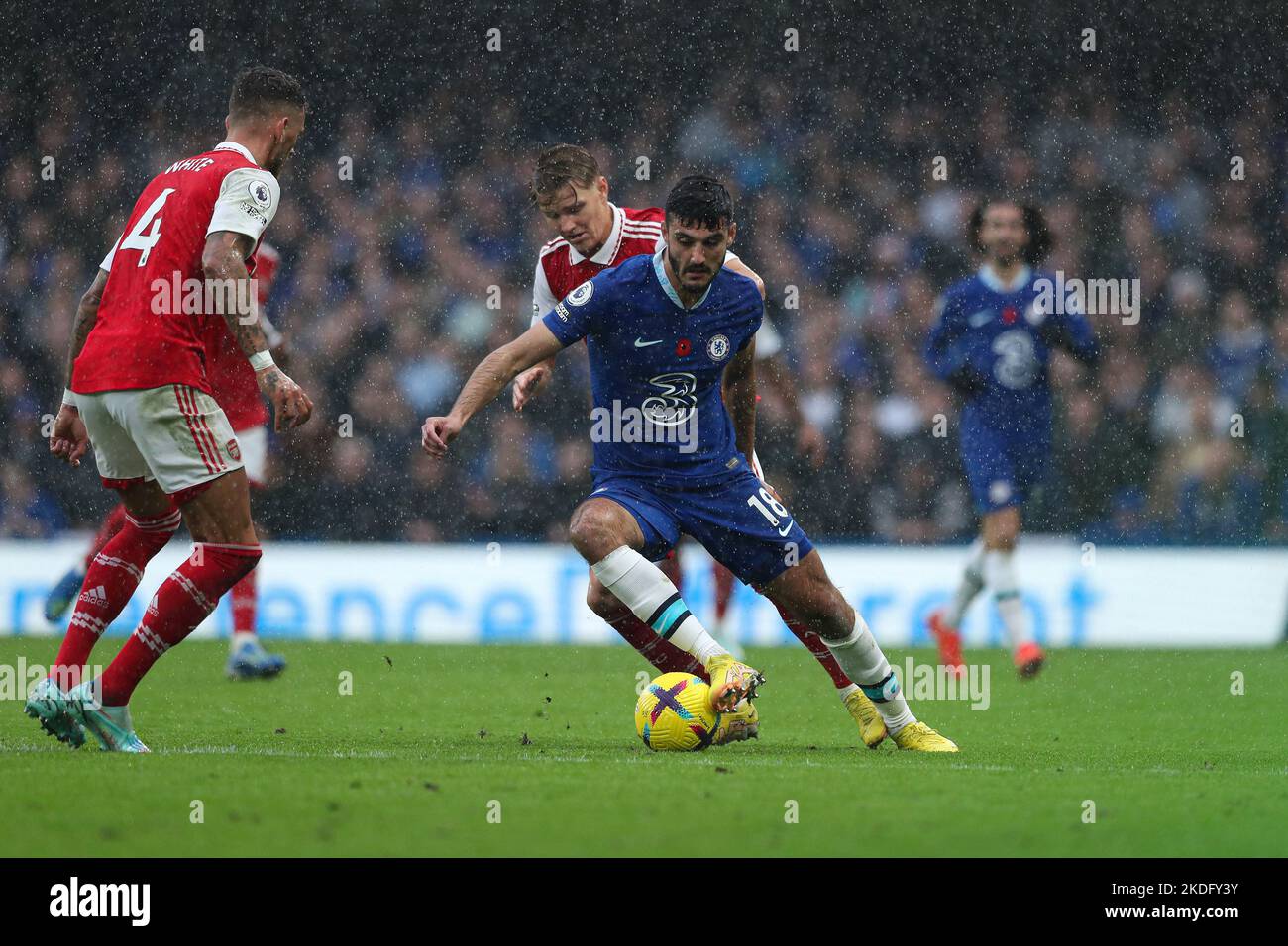 Stamford Bridge, London, UK. 6th Nov, 2022. English Premier League ...