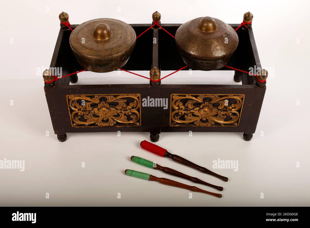 Balinese metallophone hi-res stock photography and images - Alamy