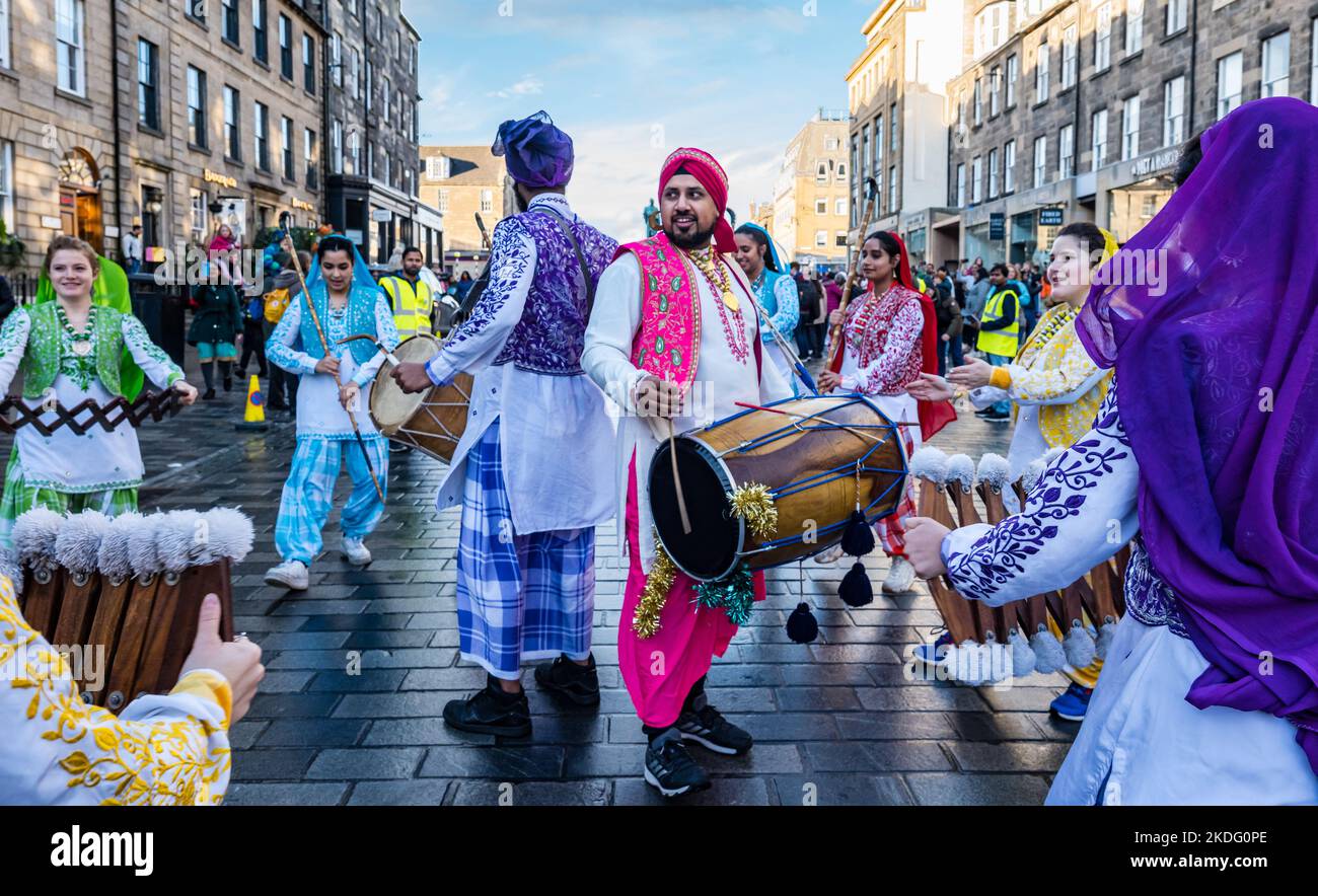 Edinburgh, Scotland, UK, 6th November 2022. Edinburgh Diwali: a parade ...
