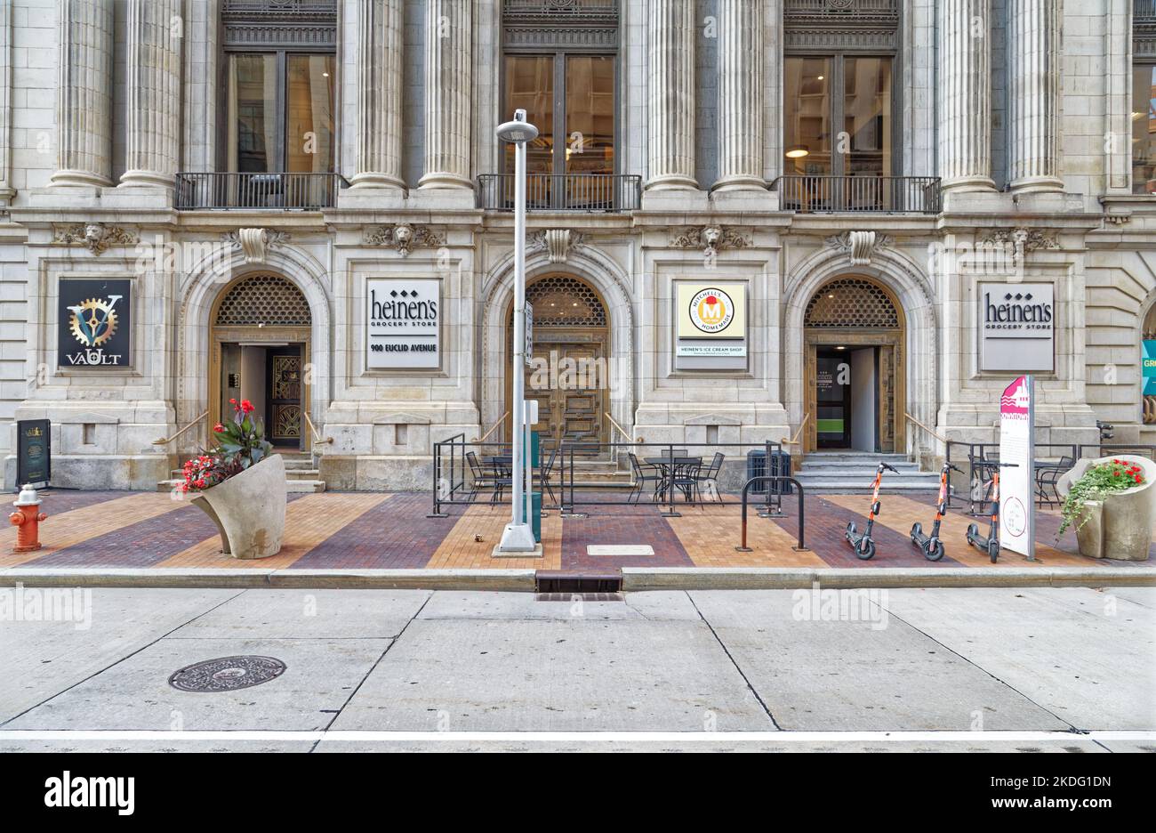 Ameritrust building hi-res stock photography and images - Alamy