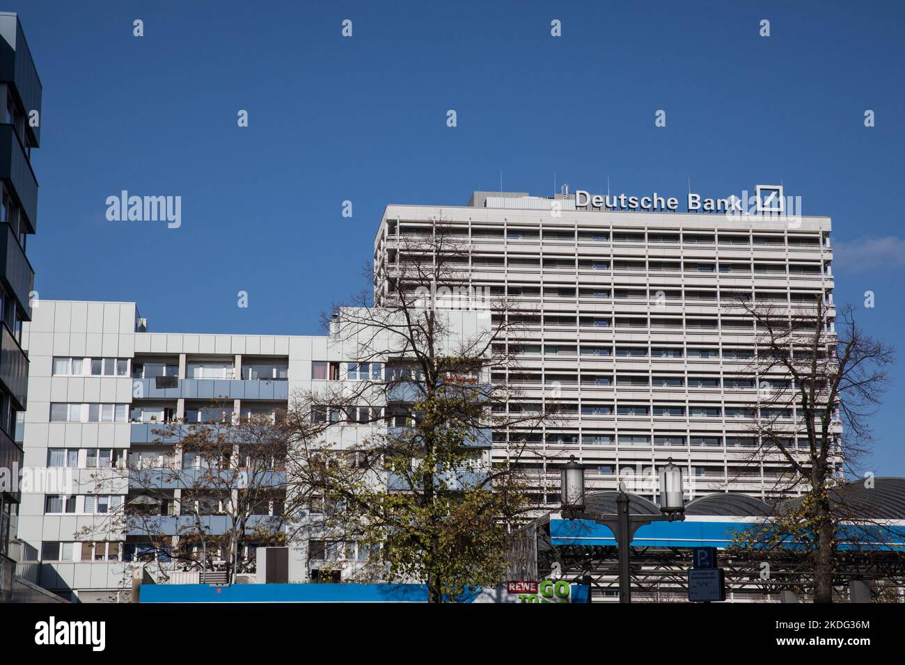 Berlin deutsche bank building hi-res stock photography and images - Alamy
