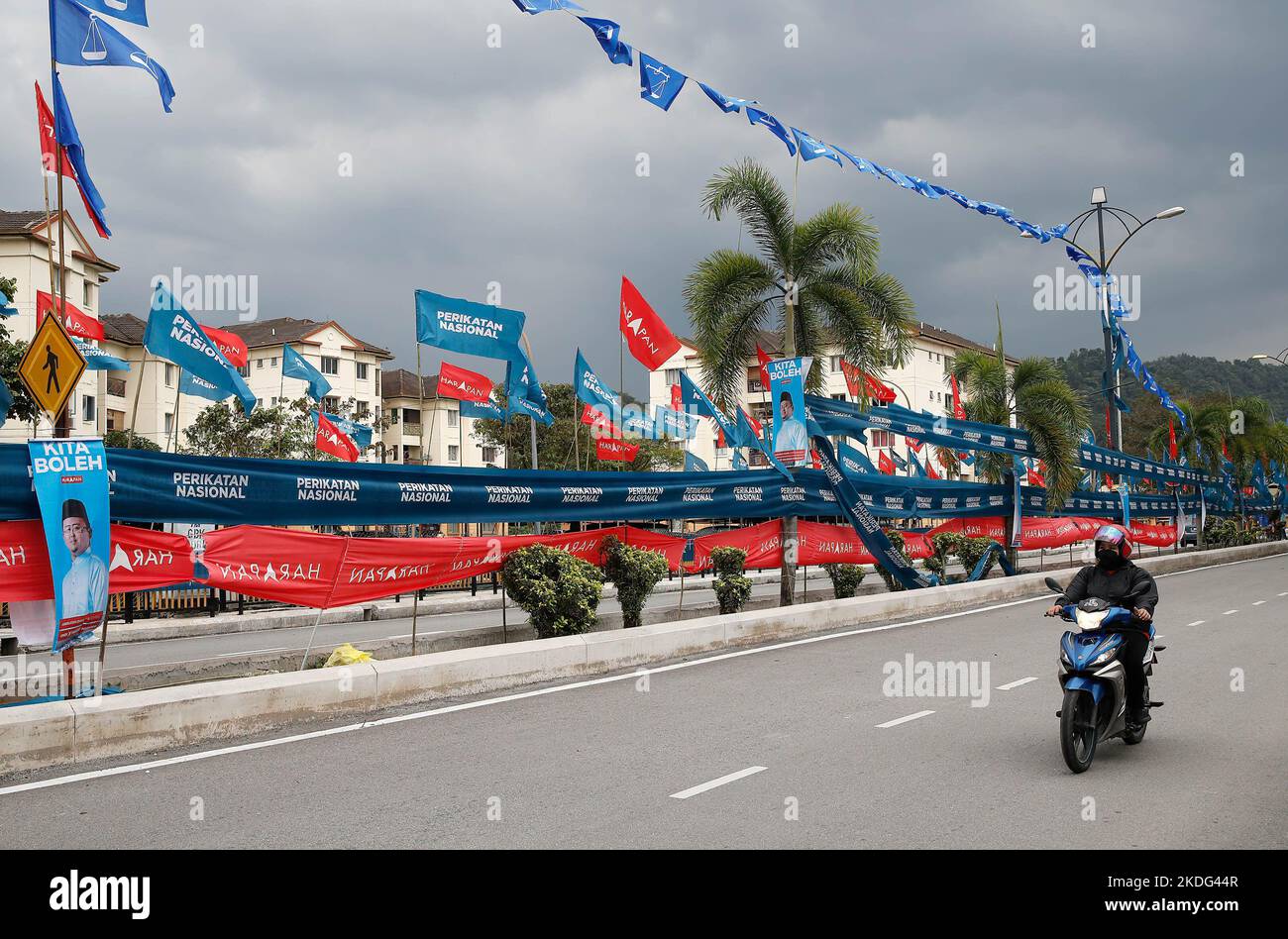 Perikatan nasional hi-res stock photography and images - Alamy