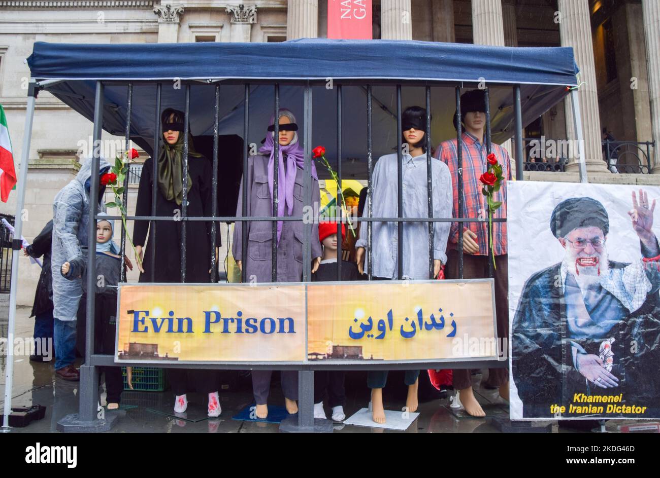 London, England, UK. 6th Nov, 2022. Blindfolded mannequins await ...