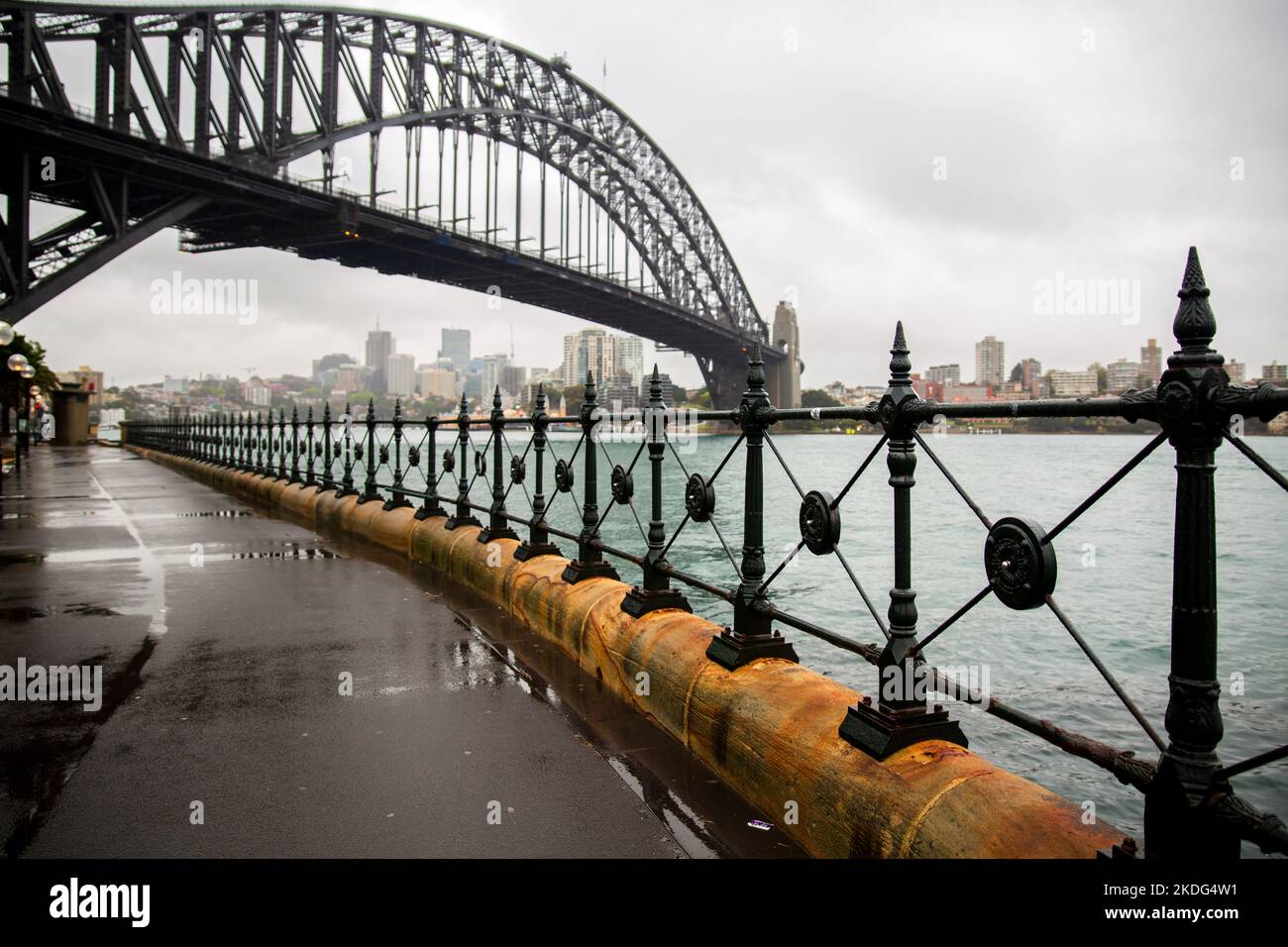 Puente circular hi-res stock photography and images - Alamy