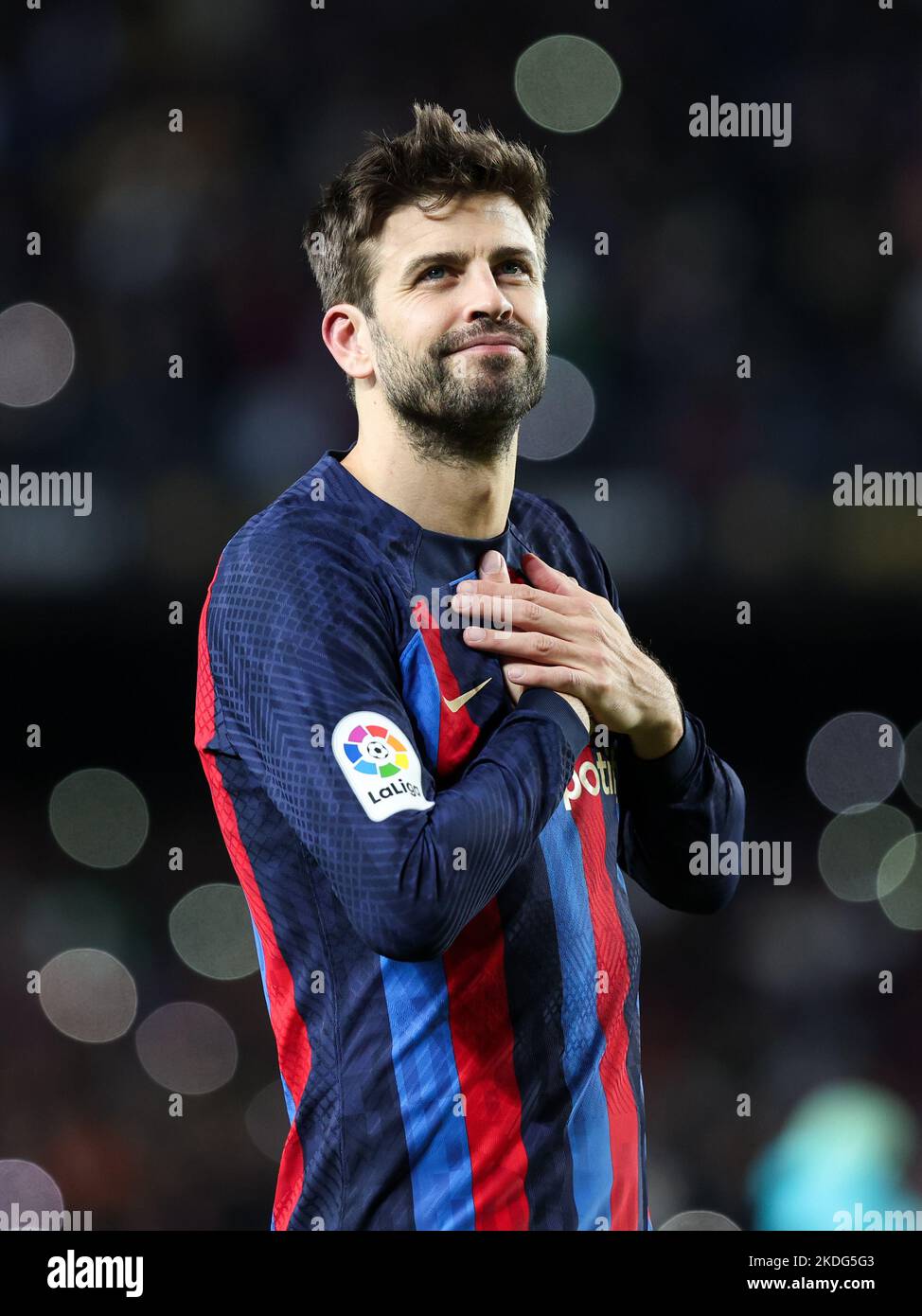 Gerard Pique of FC Barcelona farewell during the Liga match between FC ...