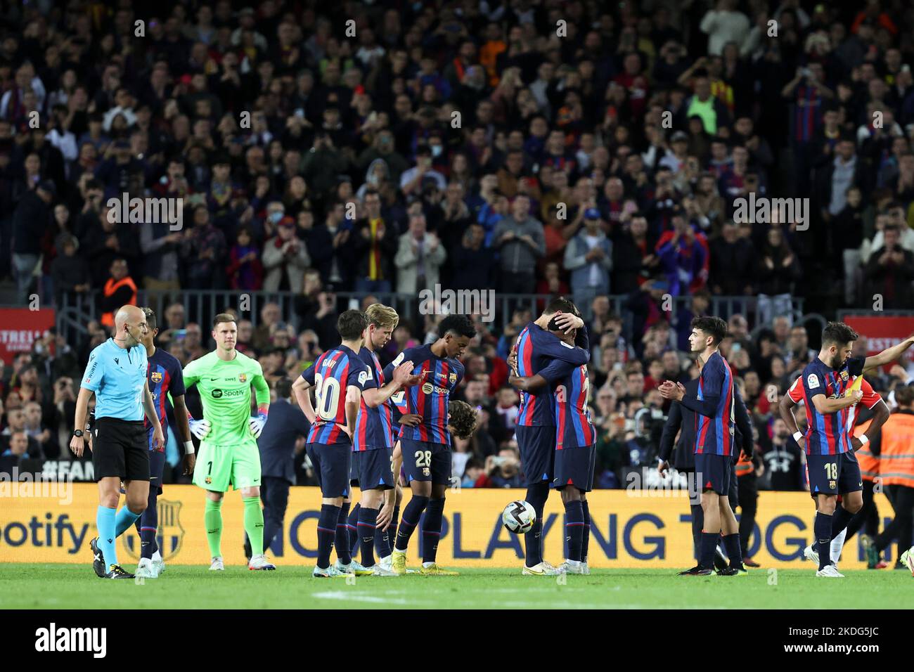 Gerard Pique of FC Barcelona farewell during the Liga match between FC ...