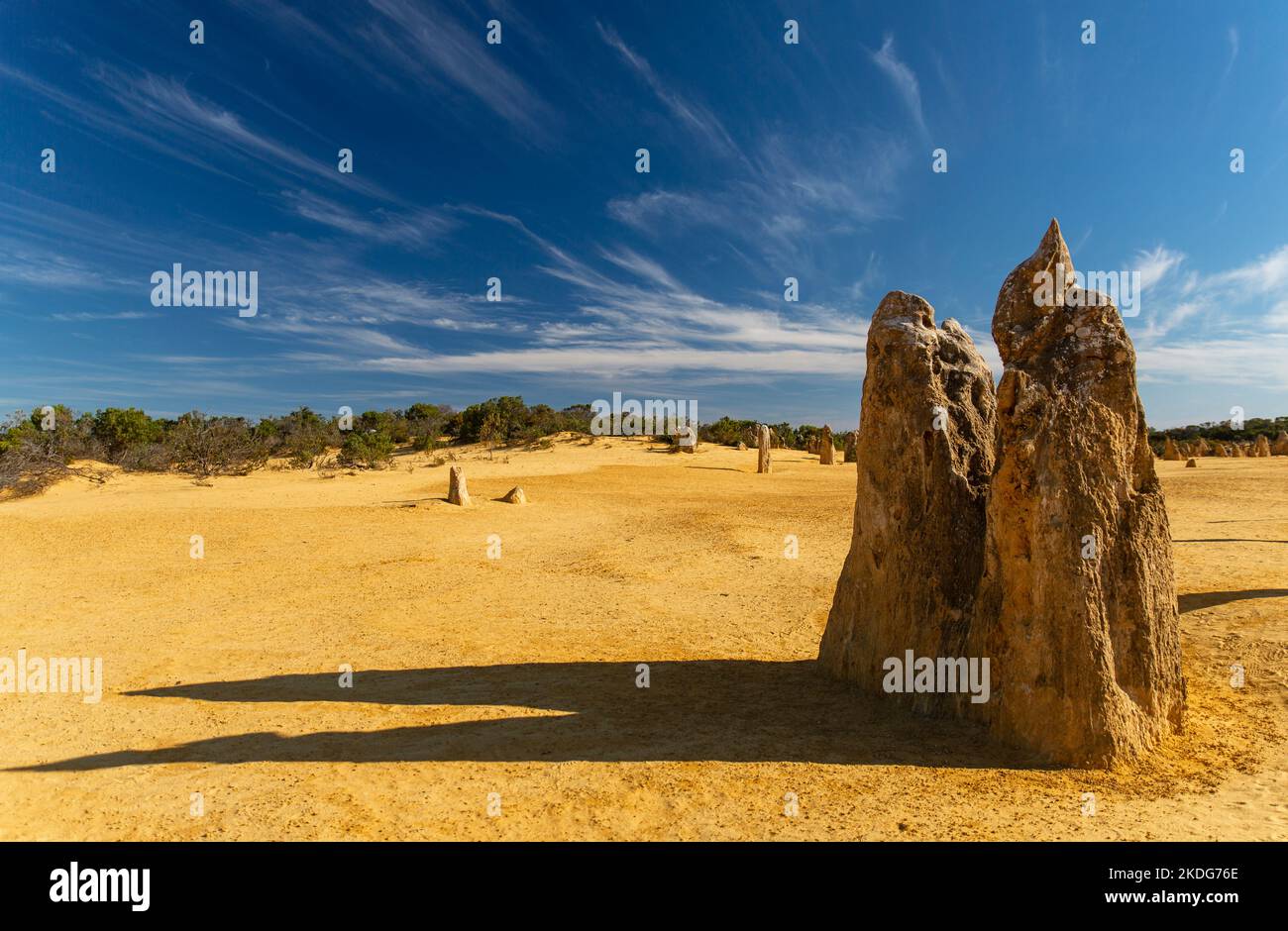 the pinnacles desert near cervantes Stock Photo - Alamy