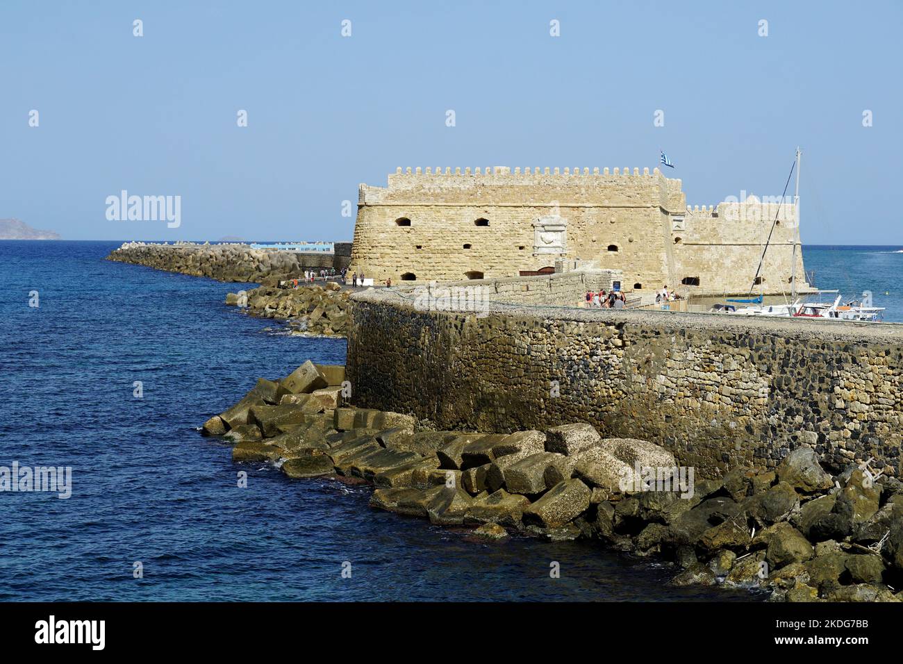 Castello a mare hi-res stock photography and images - Alamy