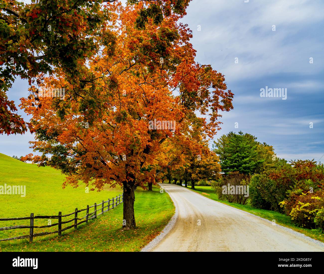 autumn in Vermont down a rural road Stock Photo - Alamy