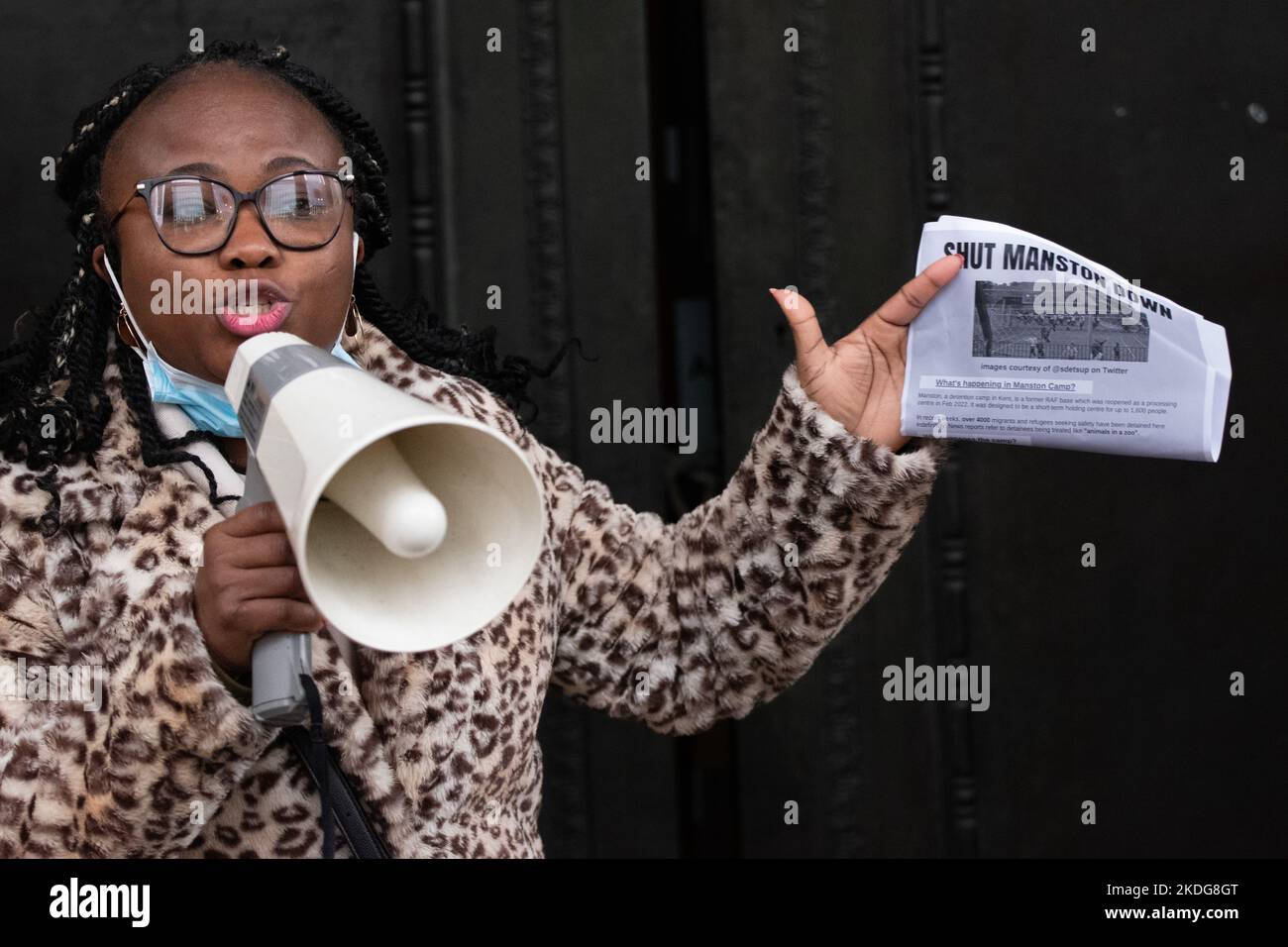 Immigration prisons hi-res stock photography and images - Alamy