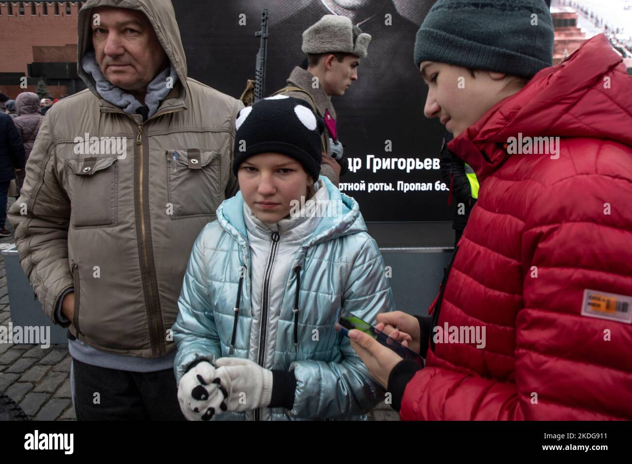 Moscow, Russia. 6th of November, 2022 Citizens visit an open-air museum ...