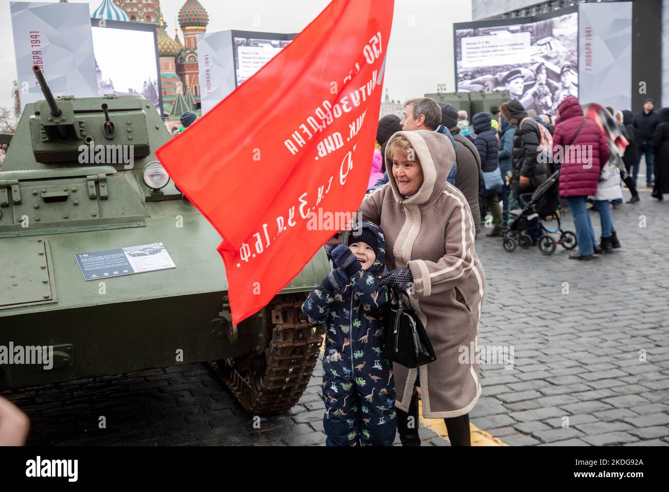 Moscow, Russia. 6th of November, 2022 Citizens visit an open-air museum ...