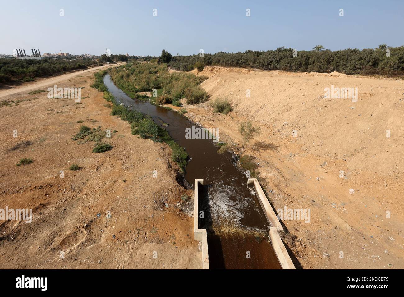 Gaza, Palestine. 6th Nov, 2022. General view from a bridge above to the ...