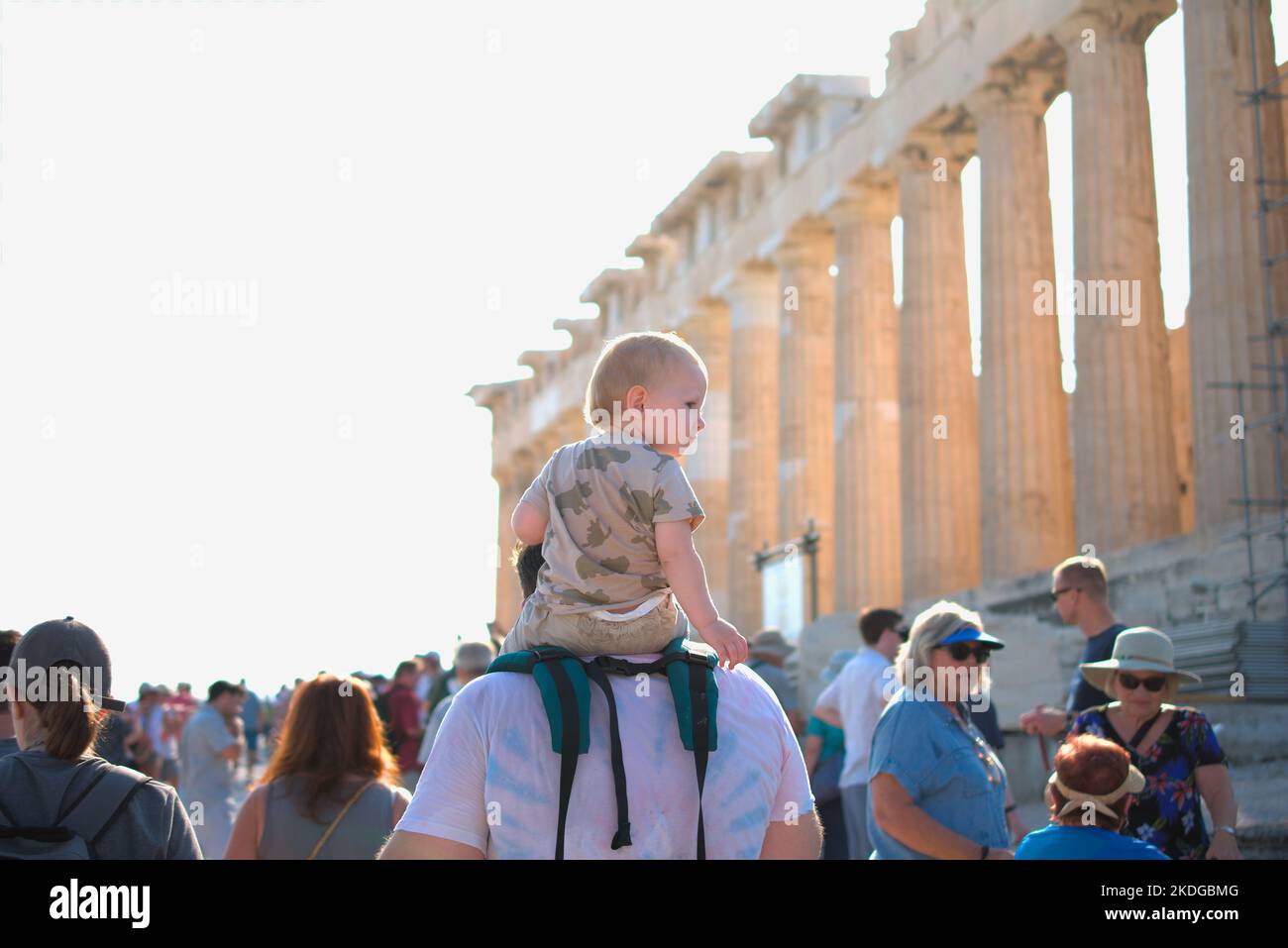Kid in the parthenon hi-res stock photography and images - Alamy