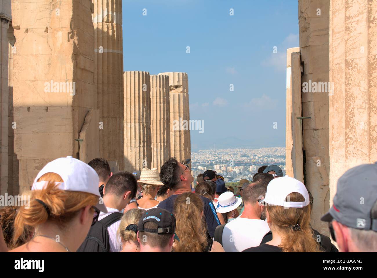 Turistas en el partenon hi-res stock photography and images - Alamy
