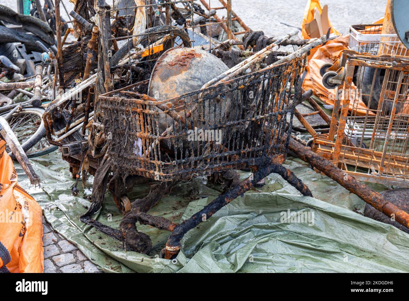 Salvaged items hi-res stock photography and images - Alamy