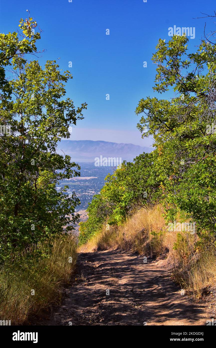 Hamongog hiking trail views Lone Peak Wilderness, Wasatch Front Rocky ...
