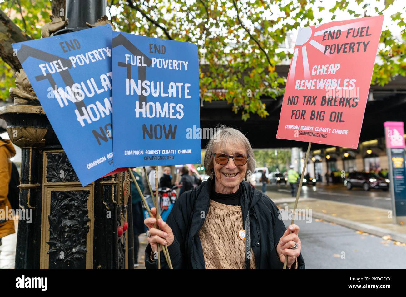 London, UK. 5 November 2022. Thousands march in London in a ...