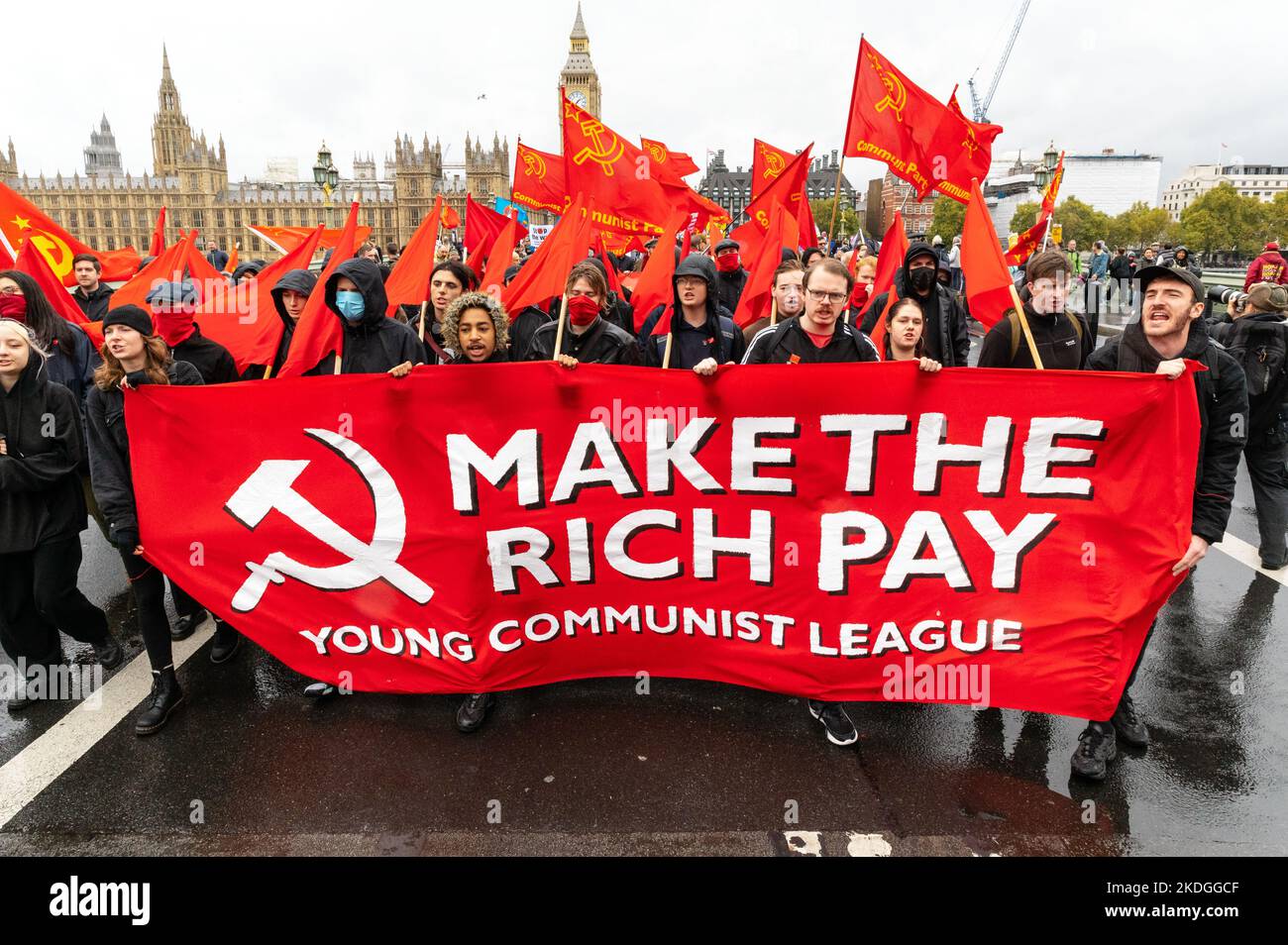 London, UK. 5 November 2022. Thousands march in London in a ...