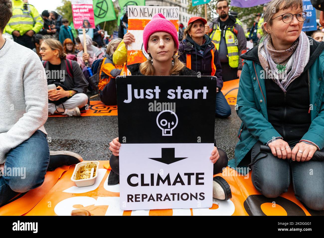London, UK. 5 November 2022. Thousands march in London in a ...