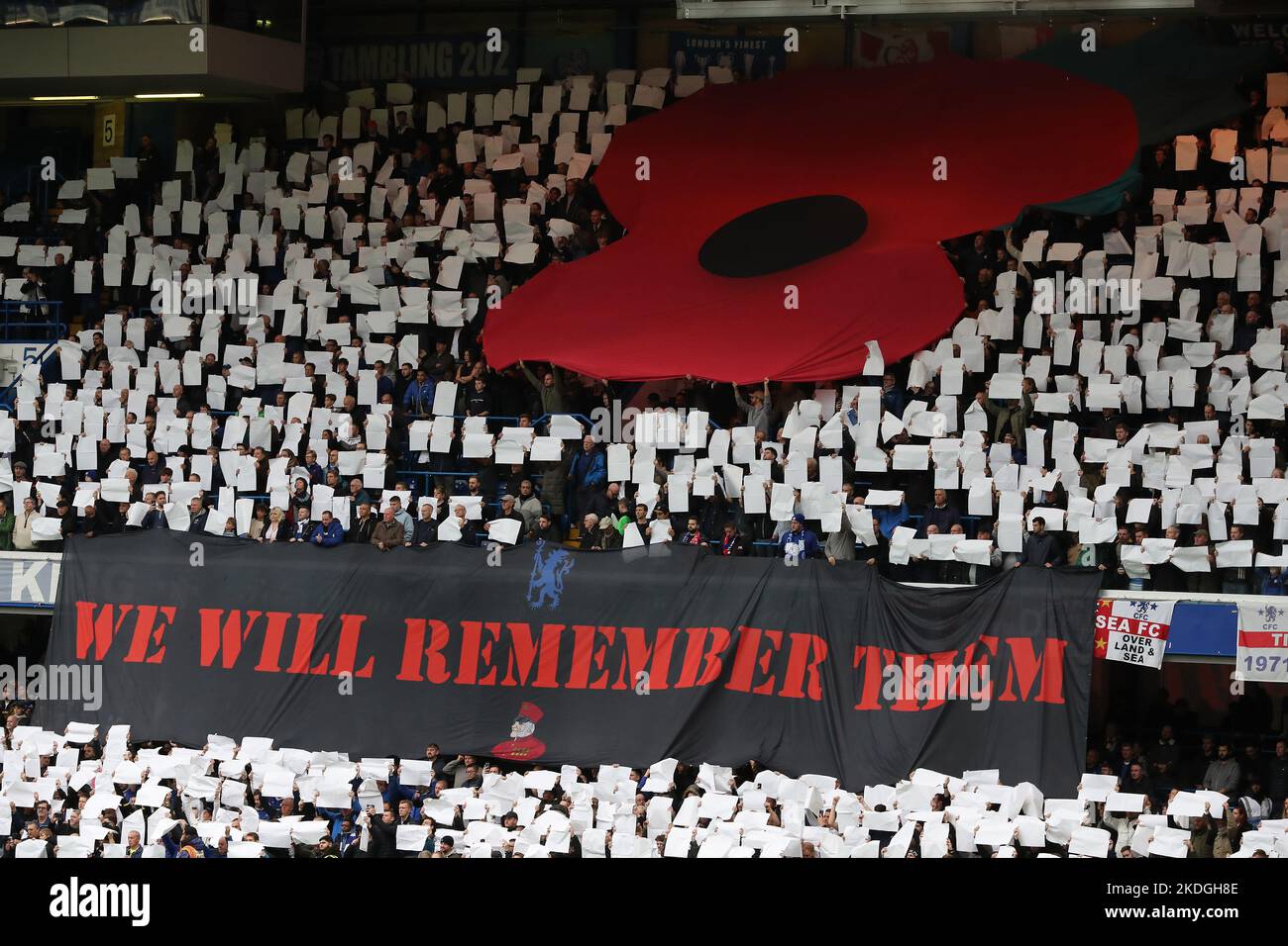 Stamford Bridge, London, UK. 6th Nov, 2022. English Premier League ...