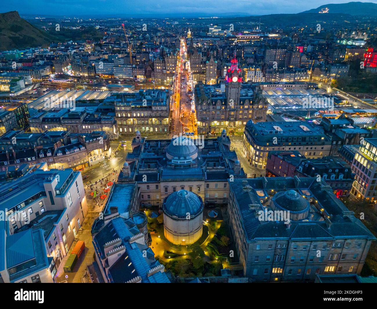 Aerial view of skyline of Edinburgh and General Register House at dusk ...