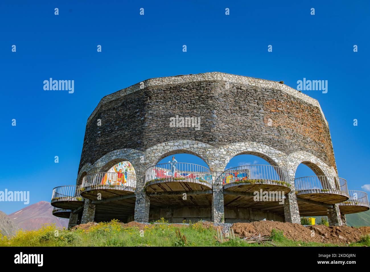 the huge Arch of Friendship on the Georgian Military Highway Stock ...