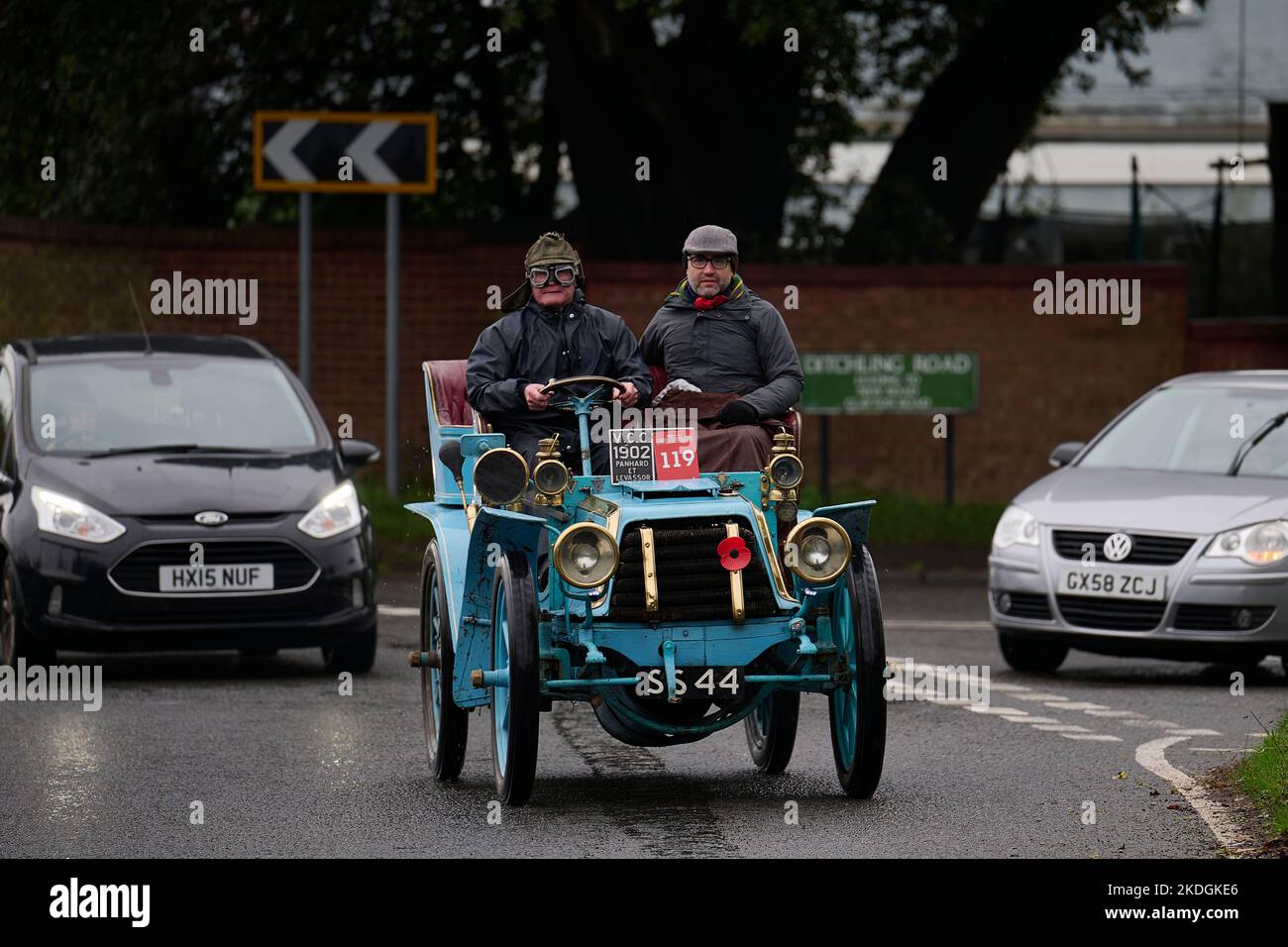 Participants in the annual London to Brighton Veteran Car Run 2022 ...