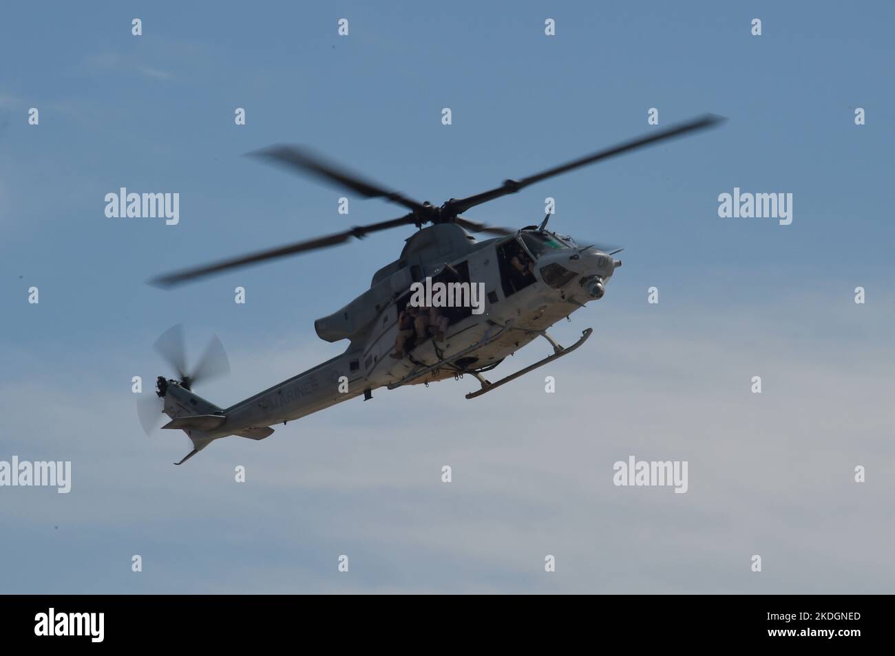 USMC UH-1Y Venom inbound Stock Photo - Alamy