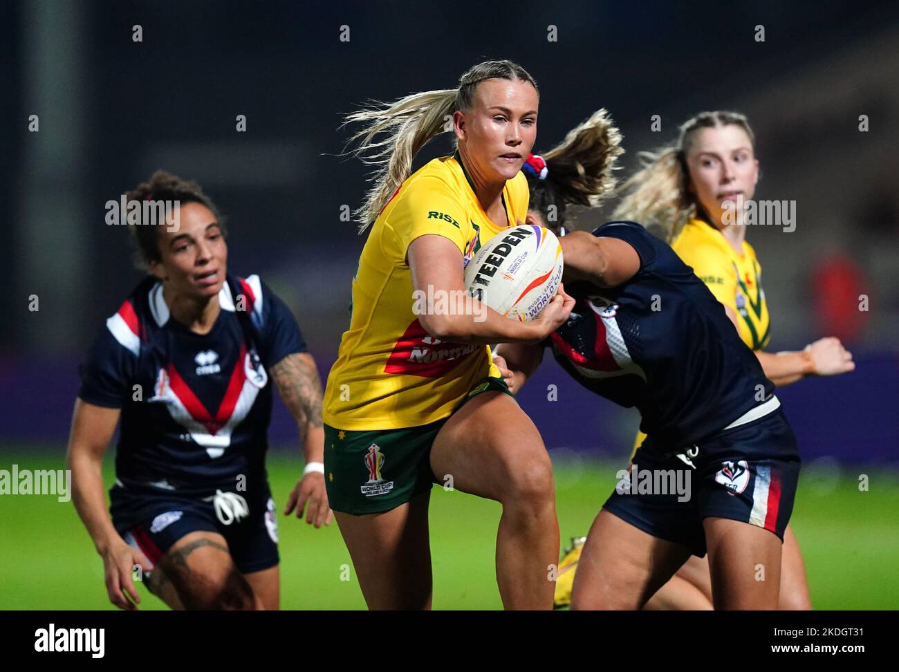 Australia's Jaime Chapman scores their side's second try of the game ...