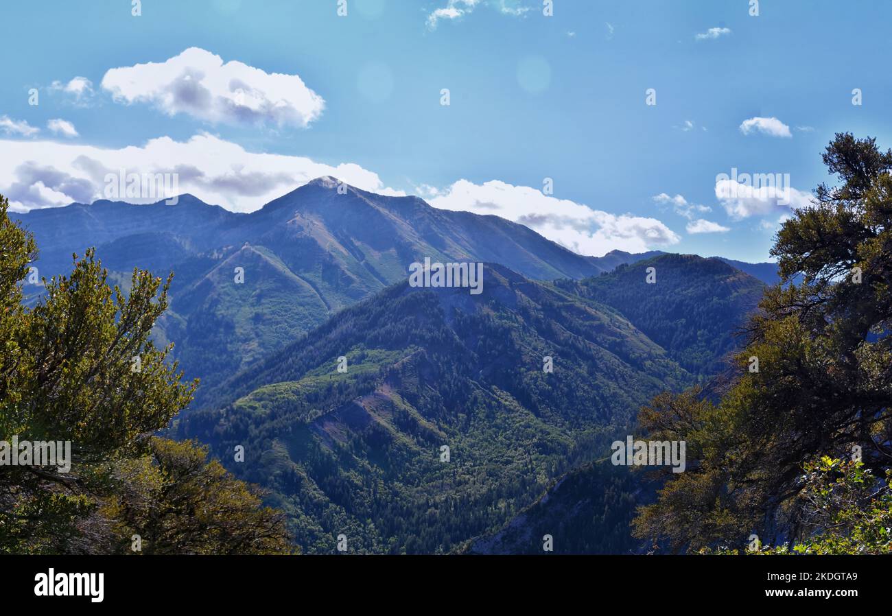 Cascade Mountain Peak views hiking Kyhv Peak by Mount Timpanogos ...