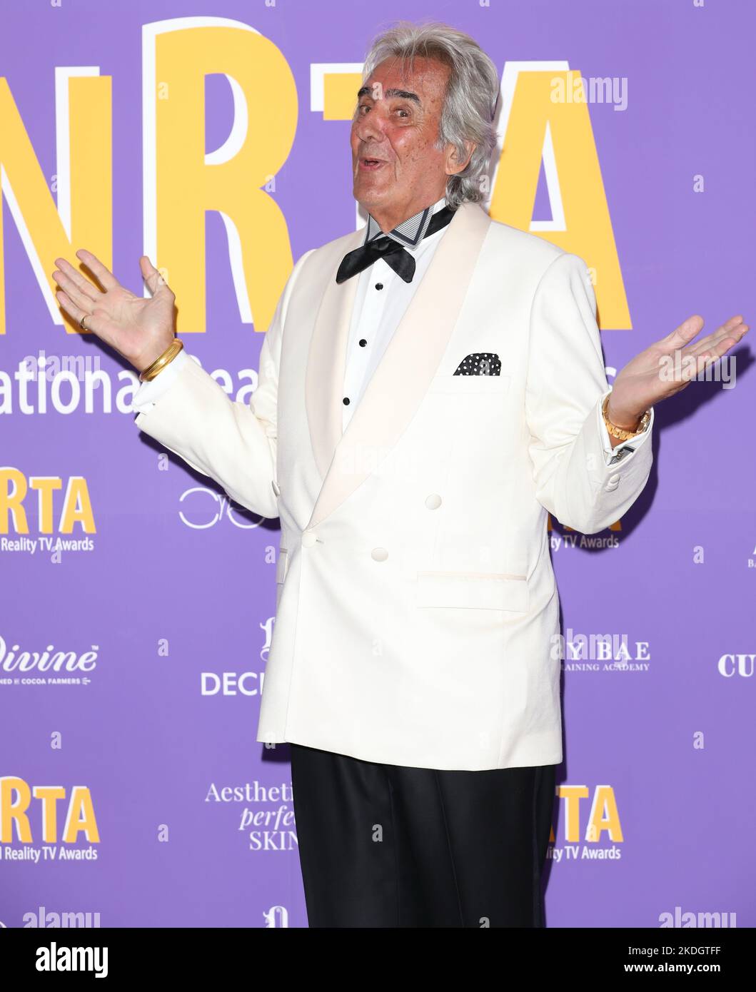 David Dickinson MBE wins Outstanding Contribution to Television at this ...