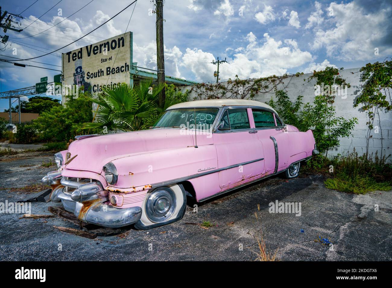 18 october hi-res stock photography and images - Alamy