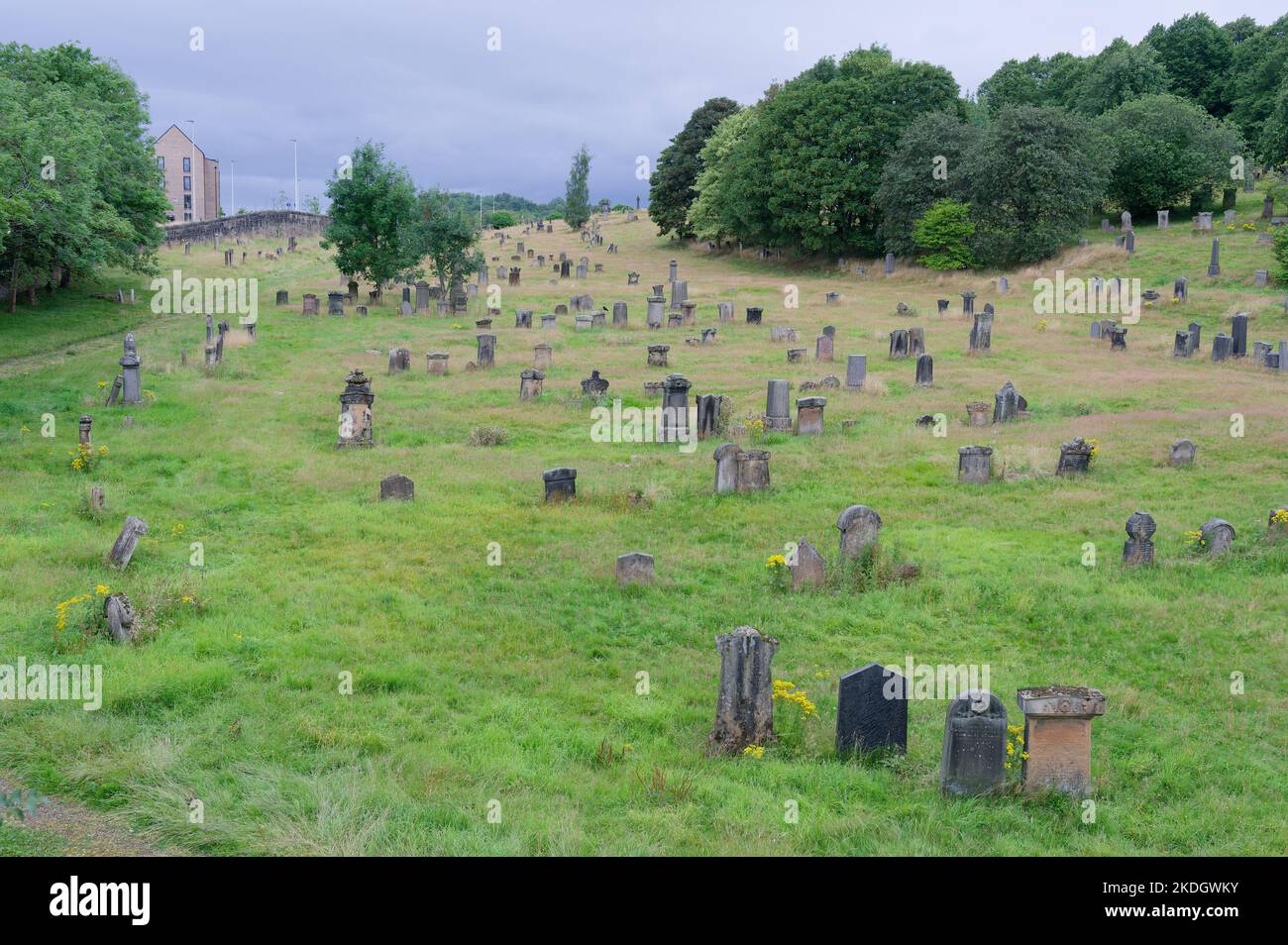 Sighthill cemetery old headstones in Glasgow graveyard Stock Photo - Alamy