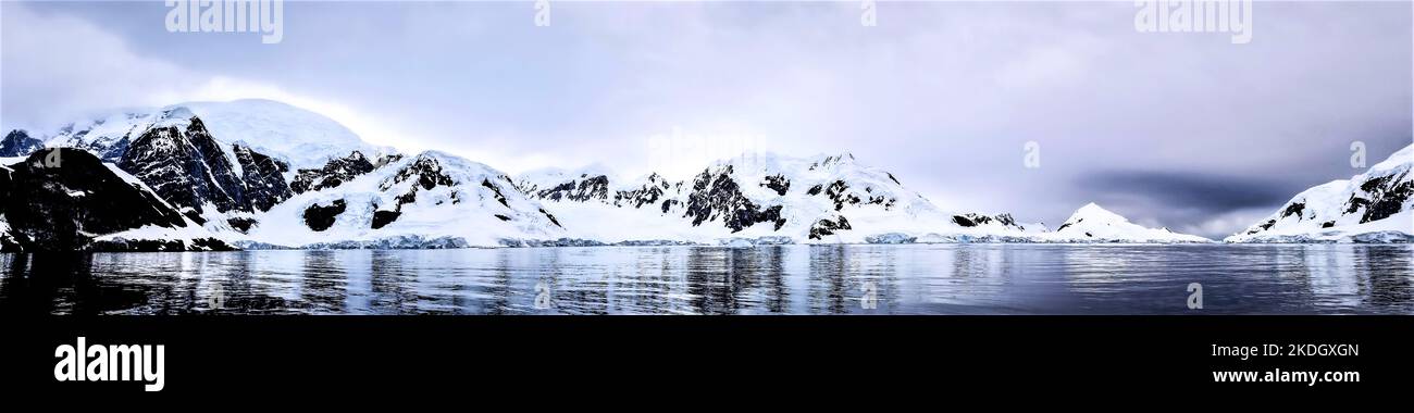 The snowy landscape, hills and mountains of Antarctica Stock Photo - Alamy