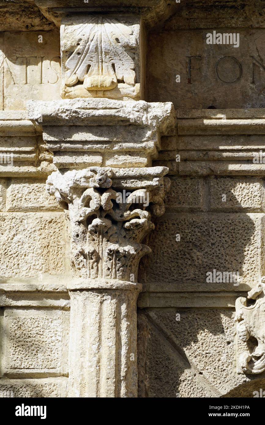 Rimondi Venetian Fountain, Rethymno, Crete, Greece, Europe Stock Photo ...