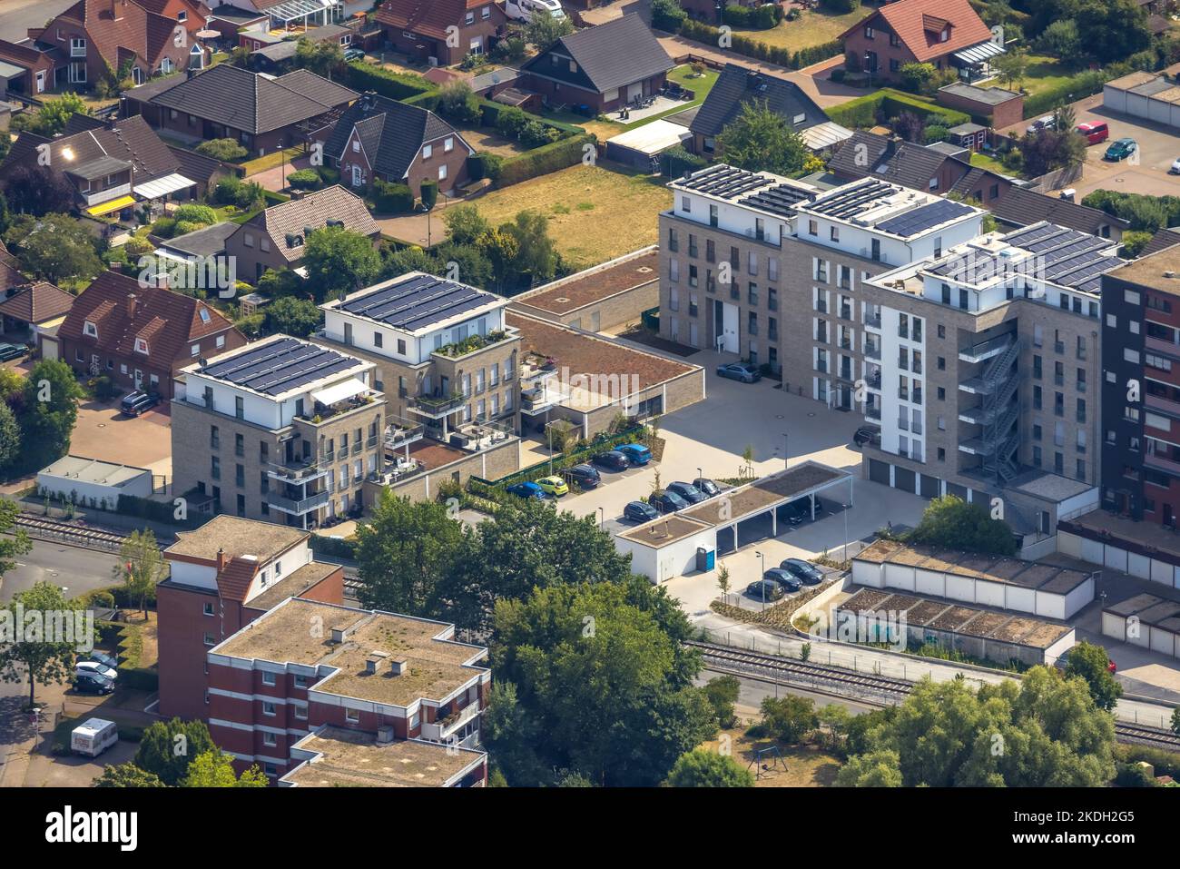Aerial view, high-rise housing estate, solar roofs, Alter Papenweg and ...