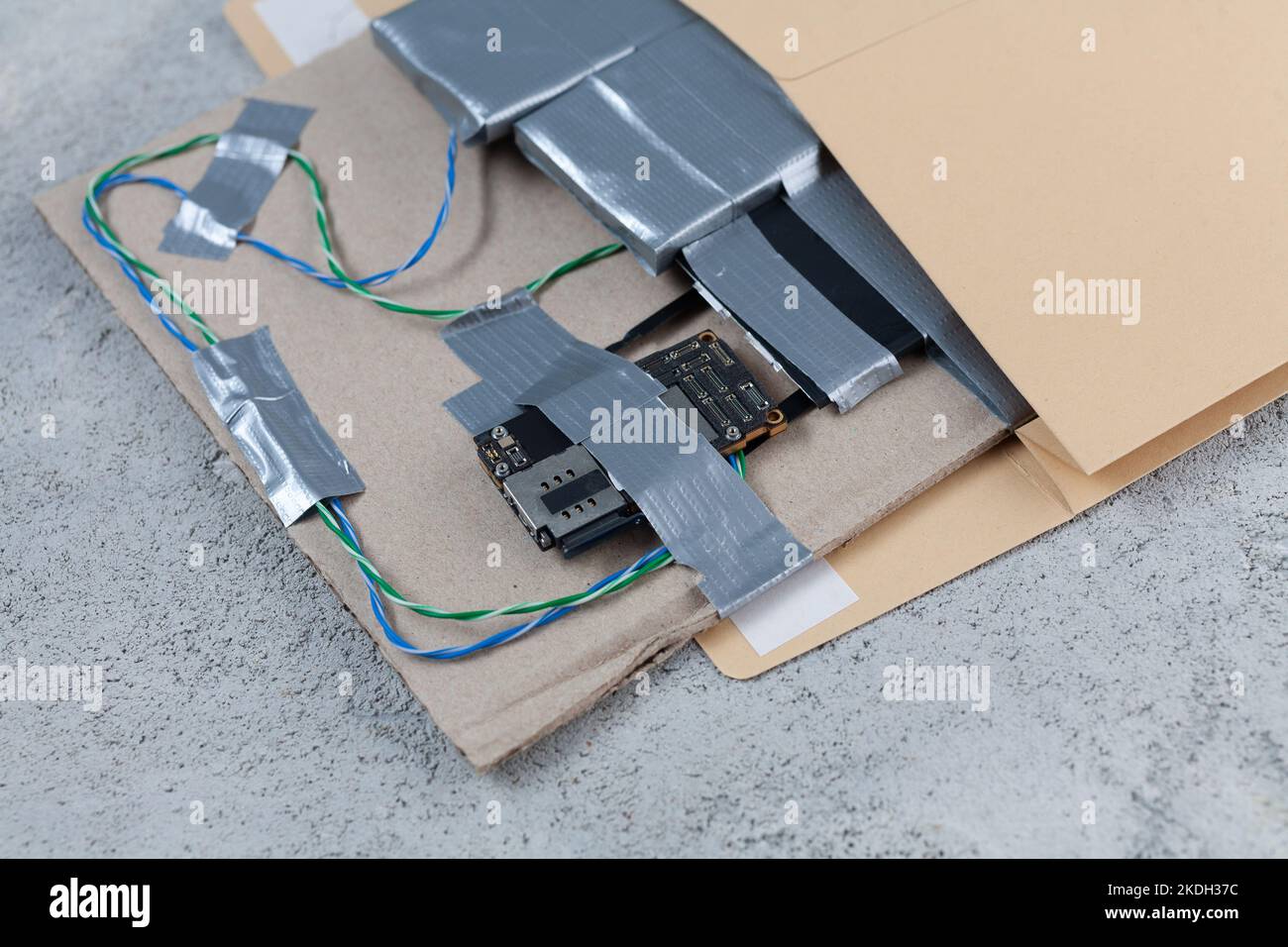 Mail bomb IED - Improvised Explosive Device with c4 and cell phone ...