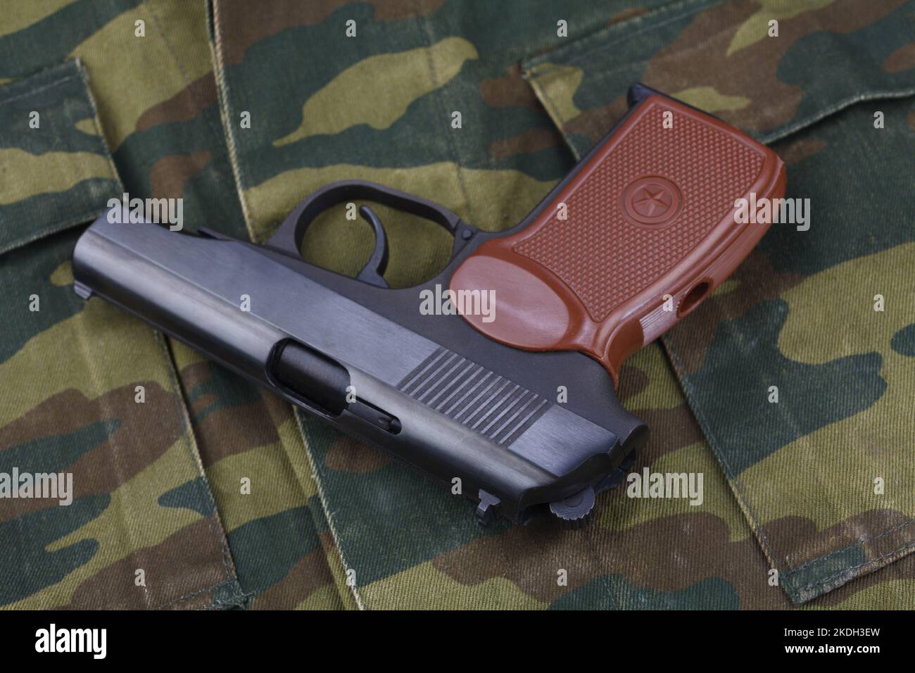 The Makarov-Walther pistol or PM (Pistolet Makarova, lit. Makarov's ...