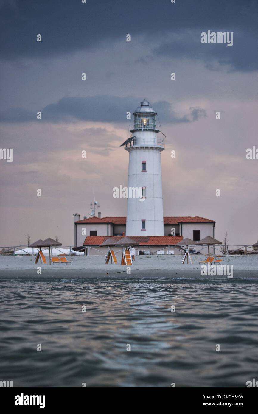 Spiaggia di tempesta hi-res stock photography and images - Alamy