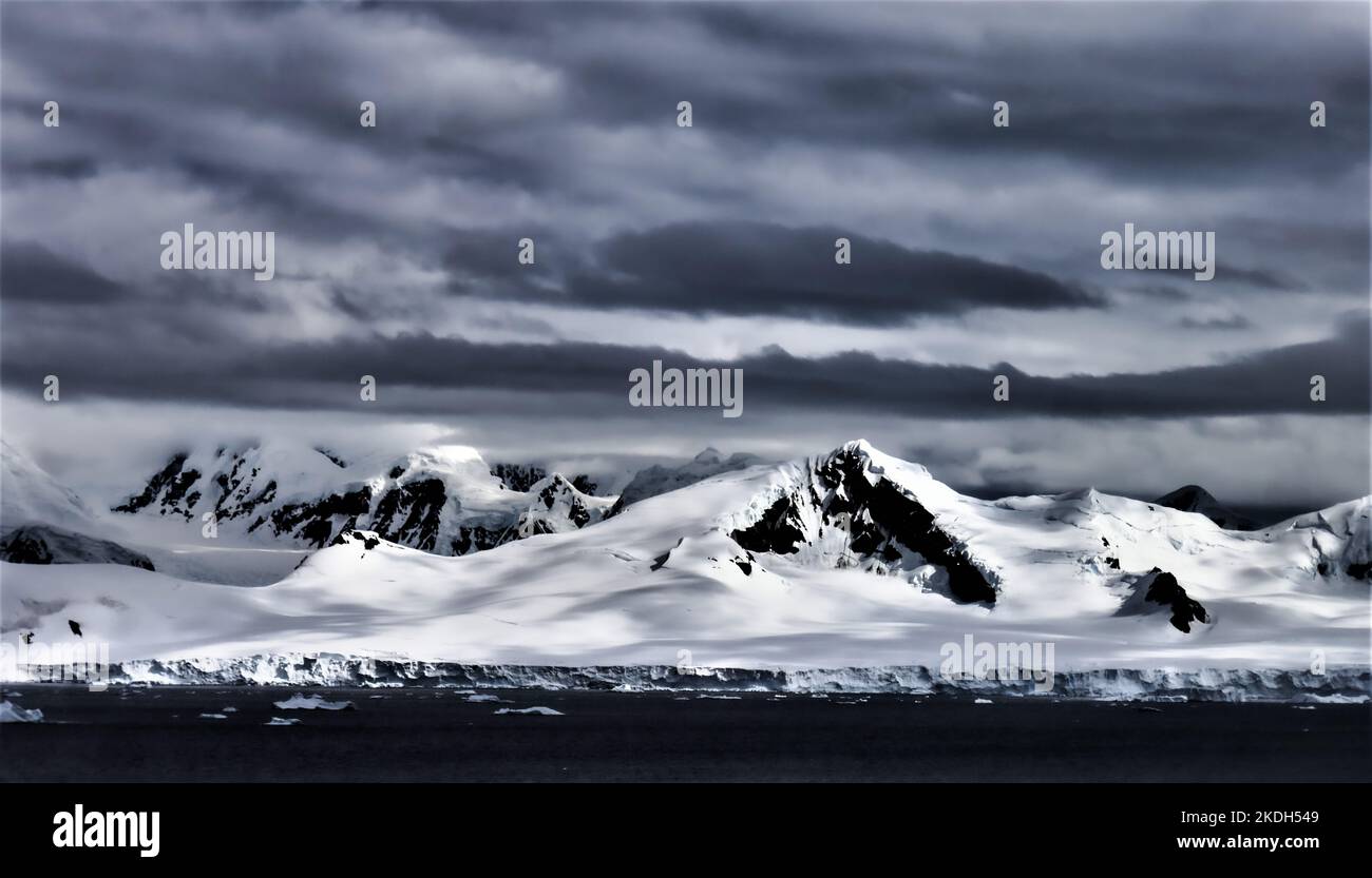 The snowy landscape, hills and mountains of Antarctica Stock Photo - Alamy