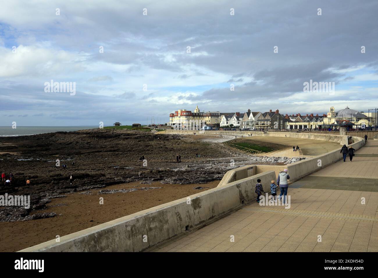 People enjoying the seaside. Promenade / Esplanade and view of ...