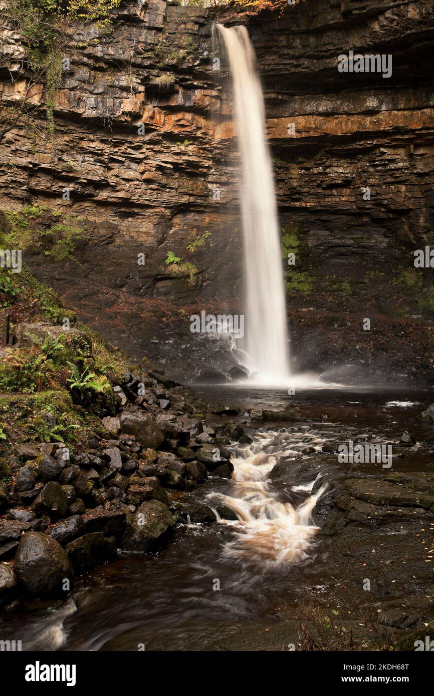 Hardraw Force waterfall, in the Yorkshire Dales Valley of Wensleydale ...