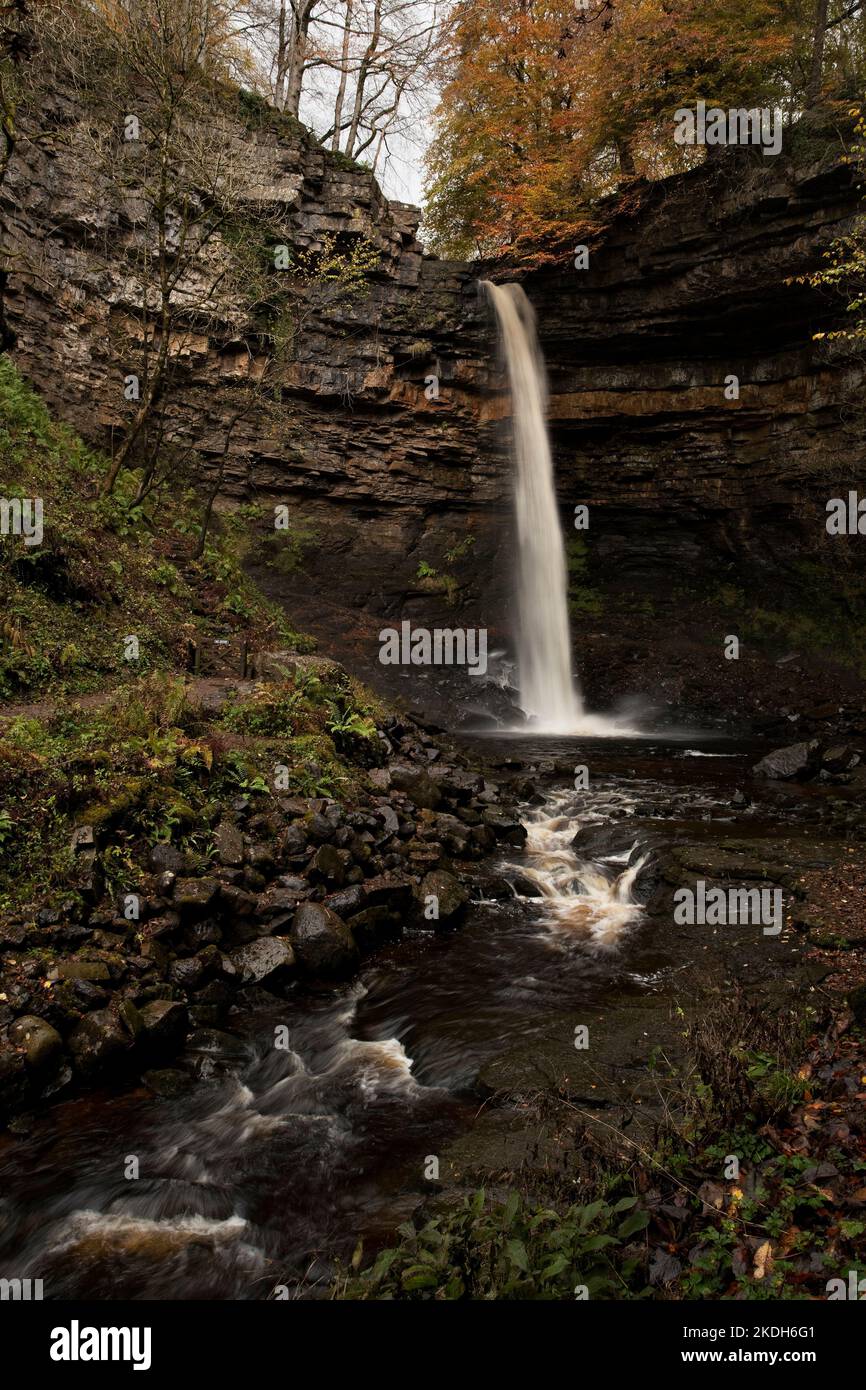 Hardraw Force waterfall, in the Yorkshire Dales Valley of Wensleydale ...