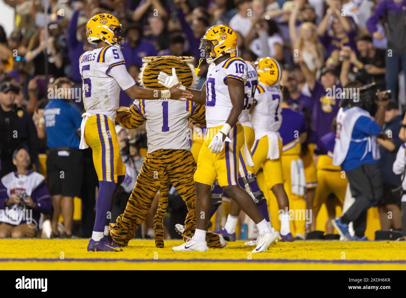 Jayden daniels celebrate hi-res stock photography and images - Alamy