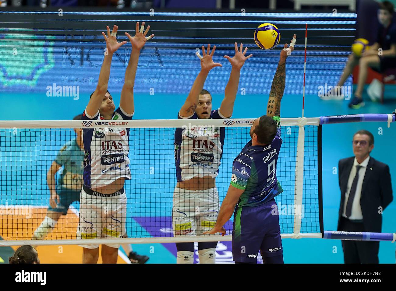 Attack of Georg GROZER (Vero Volley Monza) during the Volleyball ...