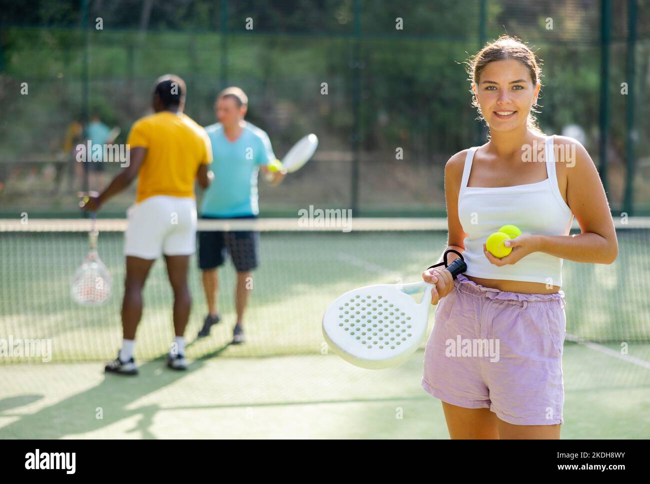 Female playing padel tennis hi-res stock photography and images - Alamy