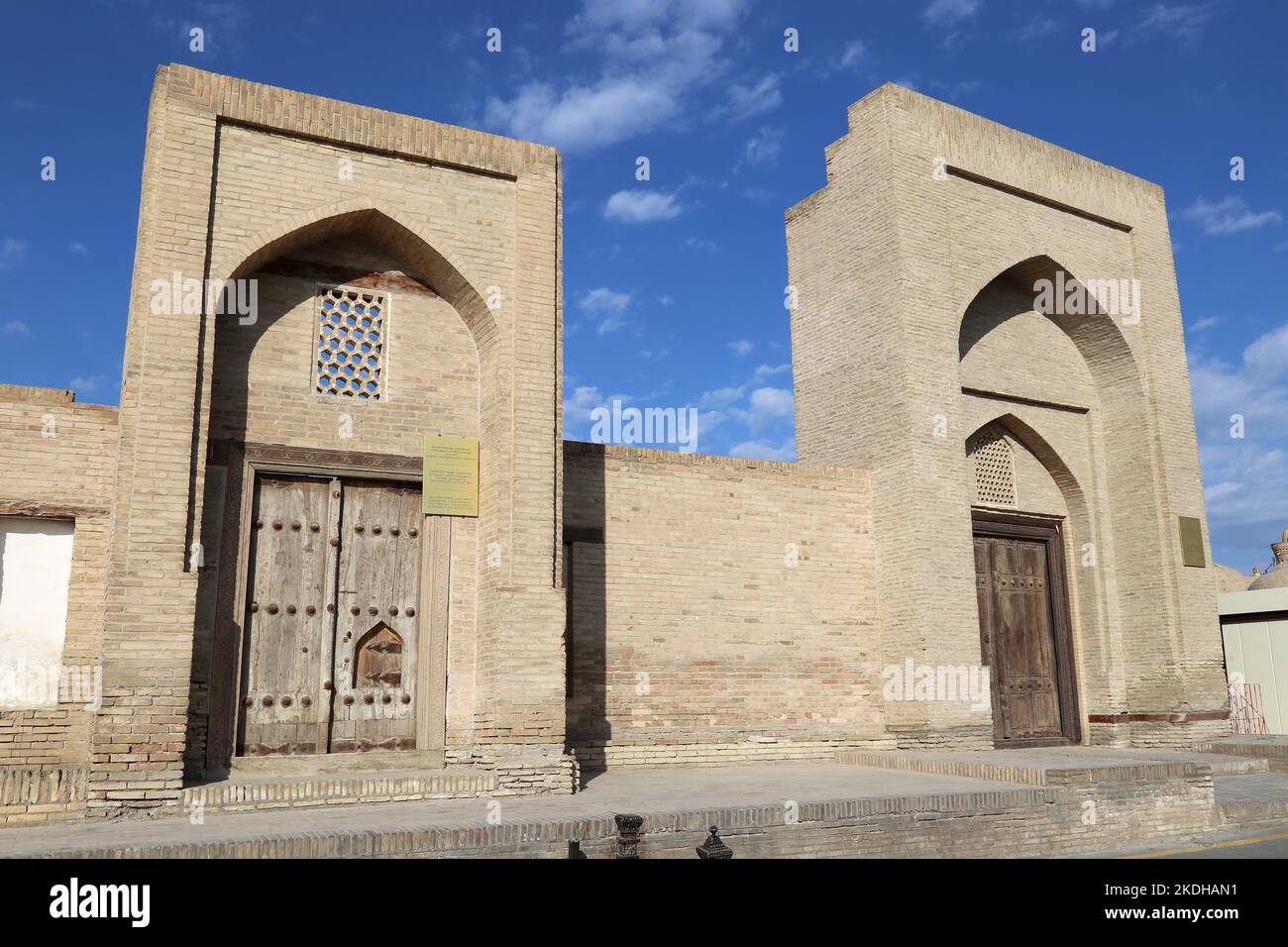 Amadjon Caravansaray (left) and Mirzo Ulughbek Caravansaray, Khakikat ...