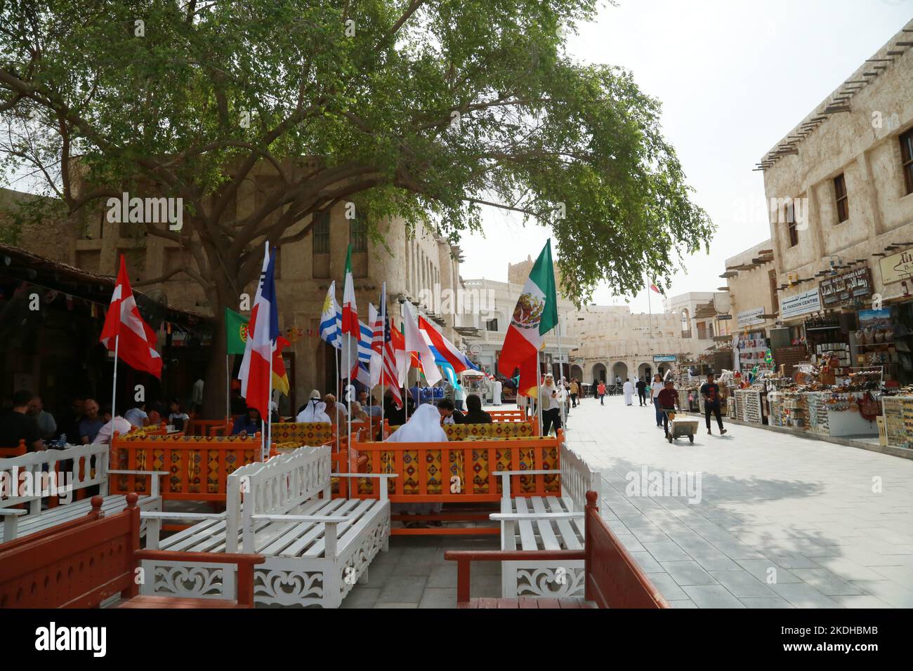 Doha, Qatar. 5th Nov, 2022. Doha Corniche and Souq Waqif show world cup ...